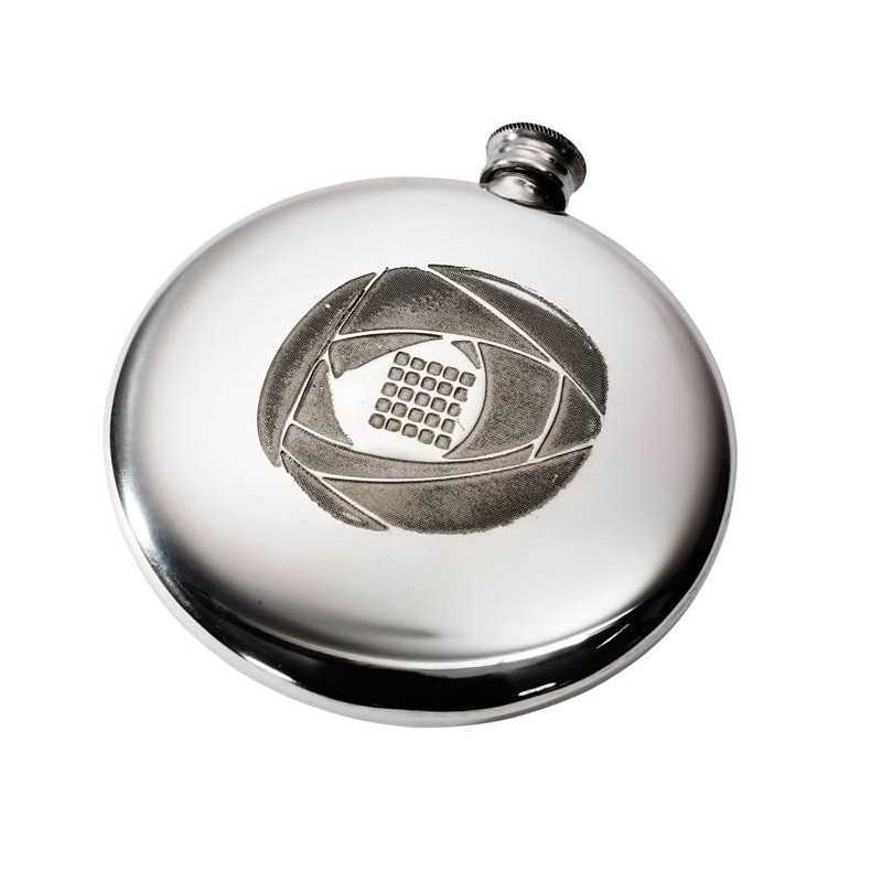 Mackintosh 4oz Pewter Sporran Flask – Engraved Gift