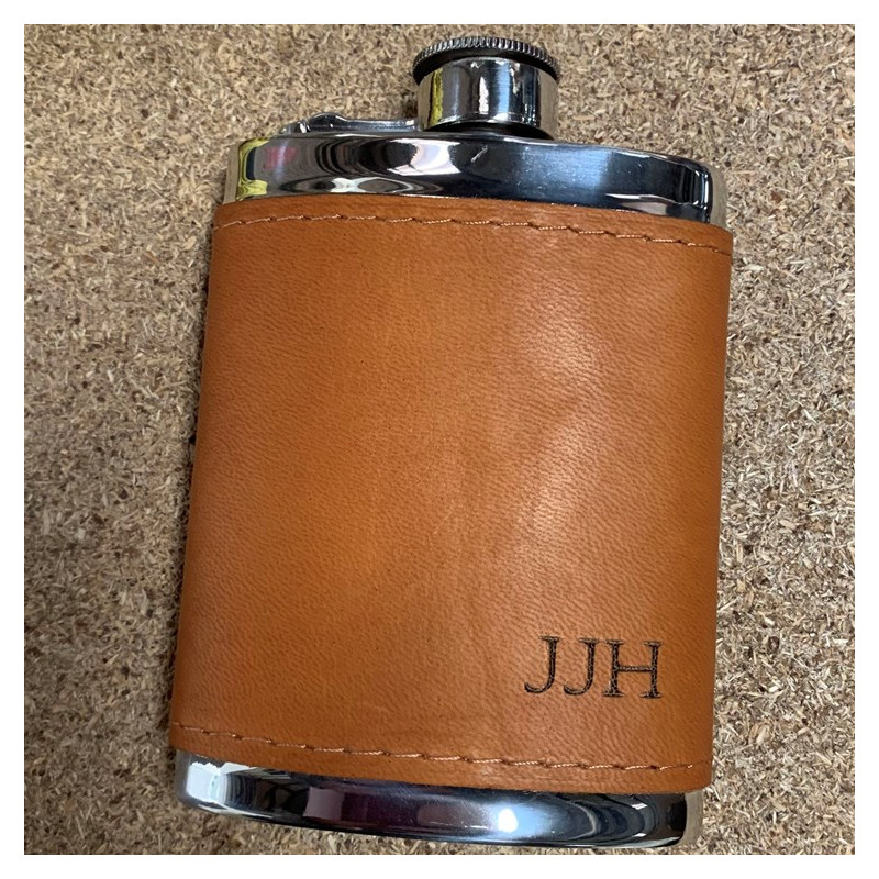 English Tan Leather Hip Flask – Stylish & Timeless Gift